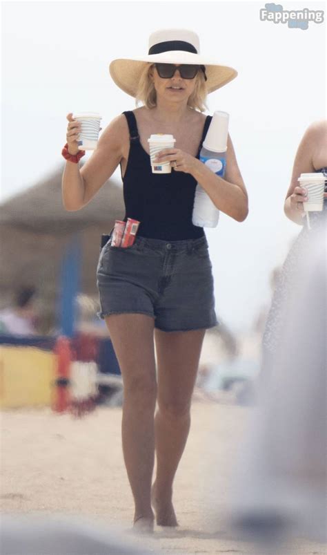 Holly Willoughby The Fappening The Fappening Plus