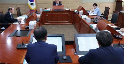 방통위 Kbs 수신료 분리 징수 개정 착수김효재 부위원장 선출