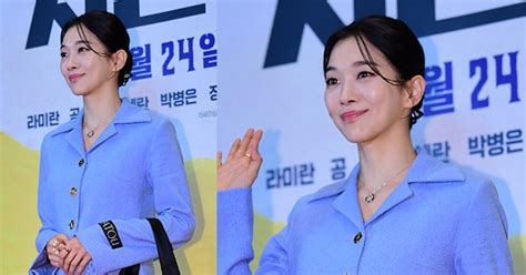정윤하 눈이 맑아지는 청량함 단아한 하의 실종 재킷룩 스타와 패션