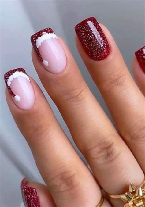 40 Easy Christmas Nail Designs For A Holly Jolly Time Xmas Nails Gel Nails Holiday Nails