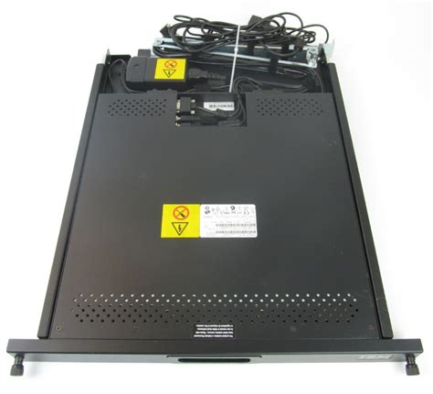 IBM 17231RX 1U 17 Flat Panel Rackmountable Console Kit W Monitor Keyboard