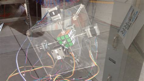Rubiks Cube Robot V2 2017 Youtube