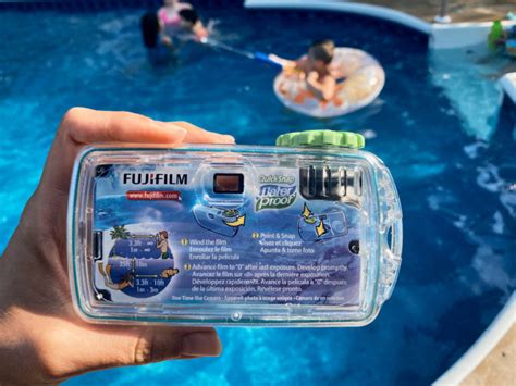 90s Colorful Cheap Camera Fujifilm Quicksnap 800 Waterproof Review