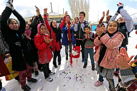 تهران زیر پای بچه‌های کار شادی دوستانم را ندیده بودم همشهری آنلاین