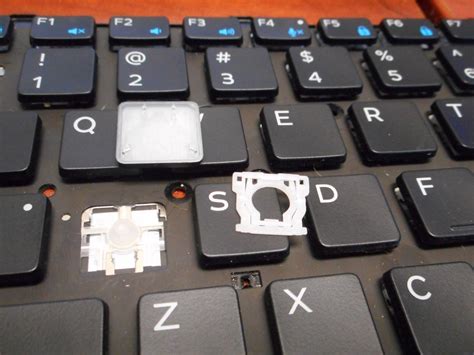 Single Key Cap Clip Dell Latitude E7450 E7470 Pn D19tr Model