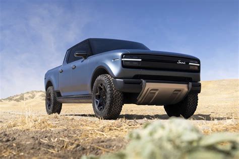 Scout Terra Revealed As Chevy Silverado Ev Rival