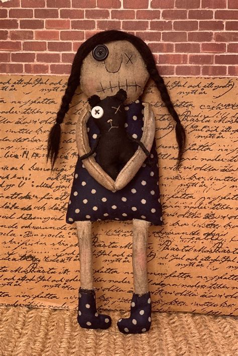 Девочка с черными волосами Пикабу