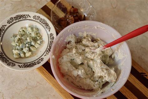 Amazing Bacon Blue Cheese Dip Everyone Will Want This Recipe