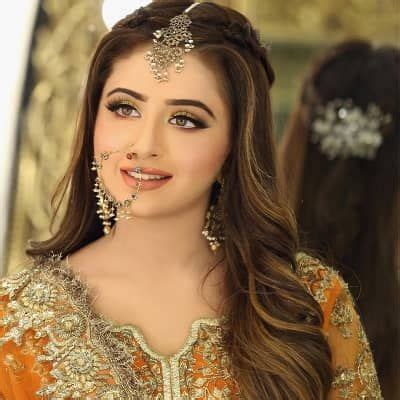 Minahil Malik Wiki Age Bio Height Boyfriend Career Net Worth