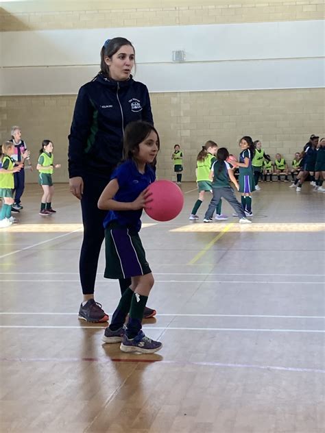 U8 Netball Vs The Manor Gateway