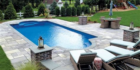 The Top 8 Benefits Of Fiberglass Pool Resurfacing