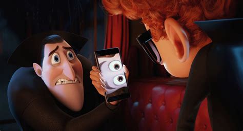 Мультфильм Монстры на каникулах Дракула и его забавные приключения