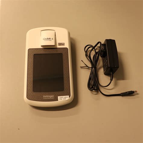 Thermo Invitrogen Qubit 4 Dna Rna Protein Quantification Fluorometer Q