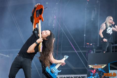 Dragonforce Extreme Power Metal Die Review Auf Metalde