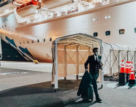 Diamond Princess Hero Captain Gennaro Arma The Last Person To Leave