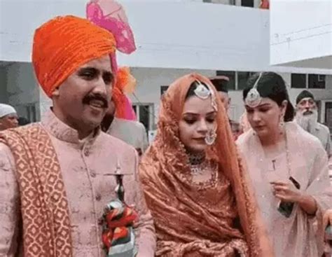 Minister Vikramaditya Singh And Dr Amreen Kaur Tied The Knot Desh Click