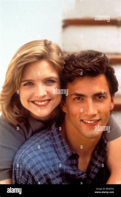 Melrose Place Actor Shue 60 Photos Moonagedaydreamfilm