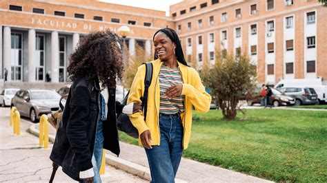 10 Practical Tips To Make Friends At Uni Axo Student Living