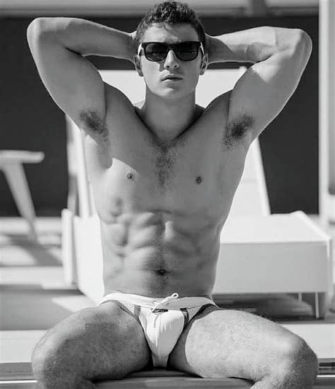 Hot Bulge Spread 🤍 R Hotmalespreads
