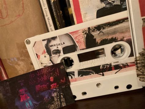 Tracing The Wound Break Down Communication Illuminated Paths