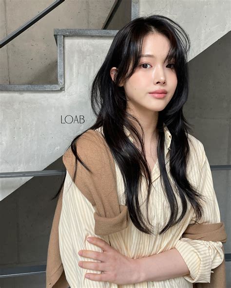 한남동미용실 로어브 고태영 웨이브 넣어도 초 초 예쁨 ️ 다가오는 봄 산뜻하고 예뿌게 하이레이어드컷 어때요 움직일때마다 느껴지는 율동감이 돋보이는 디자인이에요 🤍