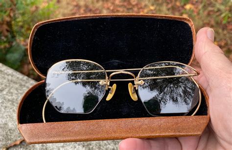 Vintage Rimless Gold Frame Eyeglasses Celluloid Nose Piece Oldies But