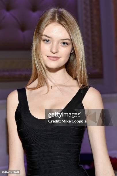 556 Willow Hand Photos And High Res Pictures Getty Images