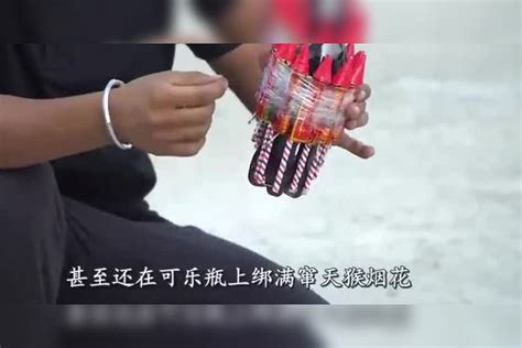 将鞭炮绑在窜天猴烟花上点燃引线后场面看得太过瘾了 引线 烟花 点燃