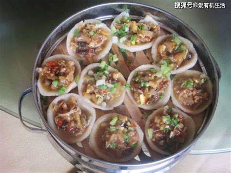 上饶铅山特色小吃灯盏粿你吃过吗 石磨 米团 大米