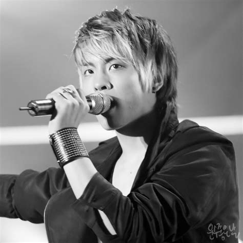 Yura And Jonghyun Selca