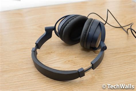 Edifier H840 Hi Fi Over Ear Noise Isolating Headphones Review