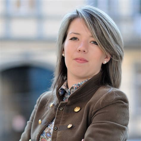 Alexandra Radu Financial Analyst Asset Sevices Cbre Linkedin