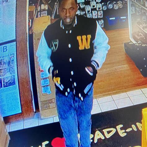 La Plata Police Seeking Four Subjects In Theft Of Guitars And Amplifier
