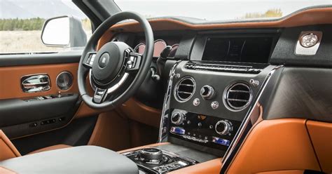 A Peek Inside The Rolls Royce Cullinans Incredible Interior