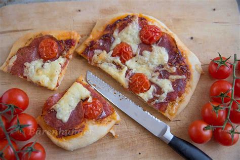 Salami Tomaten Pizza Bärenhunger Blog