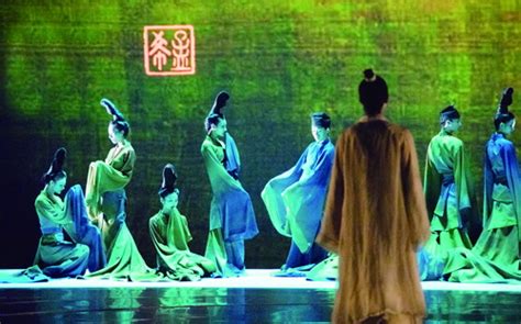 安排穿汉服体验 舞剧《只此青绿》在厦连演四场一票难求新闻频道厦门网