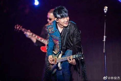 林俊杰广州演唱会：jj20世界巡回，20年音乐狂欢！ 知乎