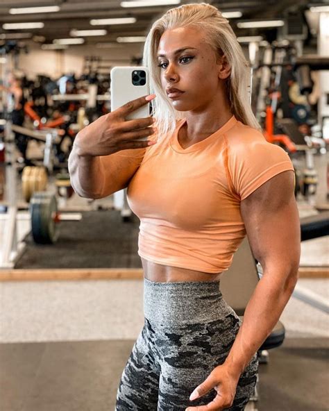 Muscular Arms Women Fitted V Neck Workout Crop Top Strong Biceps