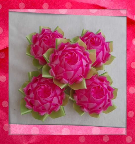 เหรียญโปรยทาน ดอกบัวประทุมมา เริ่มต้นที่30ดอก50บาท Line Shopping