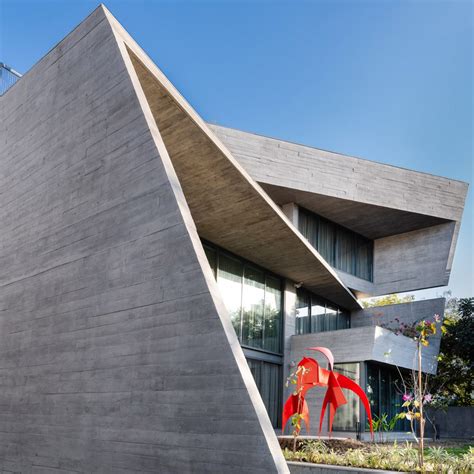The Leaf House By Sjk Architects The Leaf House By Sjk Architects