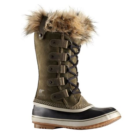 The Best Winter Boots For Après Ski And Before Everything Else Vogue