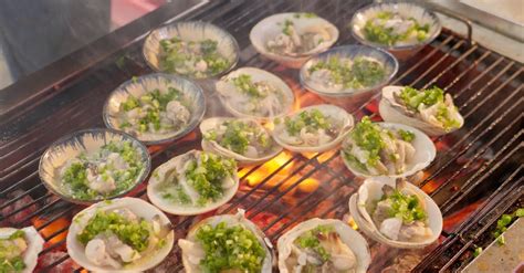 집게 Flavorful 가리비 건강 구운 해산물 그릴 껍데기 담배를 피우다 뜨거운 석탄 라임 러스틱 맛있는 미식가 바비큐 불 불꽃 불로