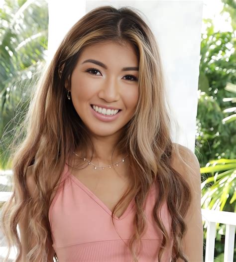 Clara Trinity Actress Age Wiki Photos Videos Family Biography More