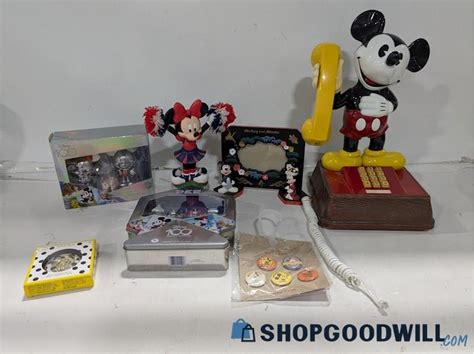 Mickey And Minnie Mouse Disney Lot
