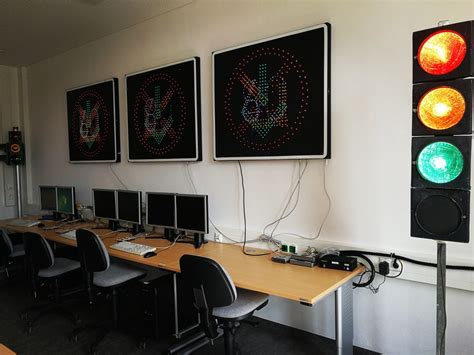 Multimodal Traffic Modelling And Control Lab — Professur Für Verkehrsprozessautomatisierung — Tu