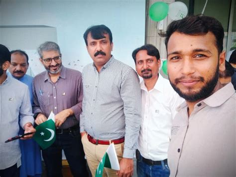 Waseem Khalid On Linkedin Management Is Doing Things Right Leadership Is Doing The Right