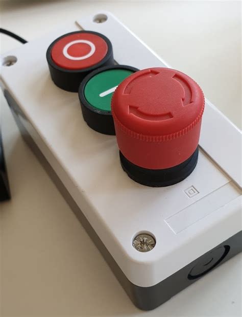 The Big Button With Arduino Backslasher