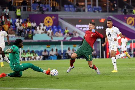 كأس العالم غانا تسقط بصعوبة أمام البرتغال