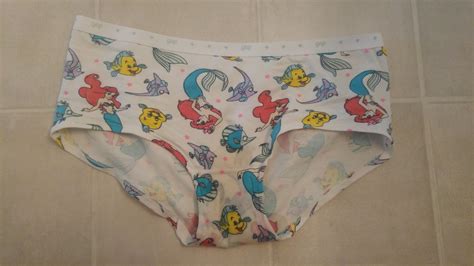 Mermaid Panty Wetting Omorashi Experiences Omorashi