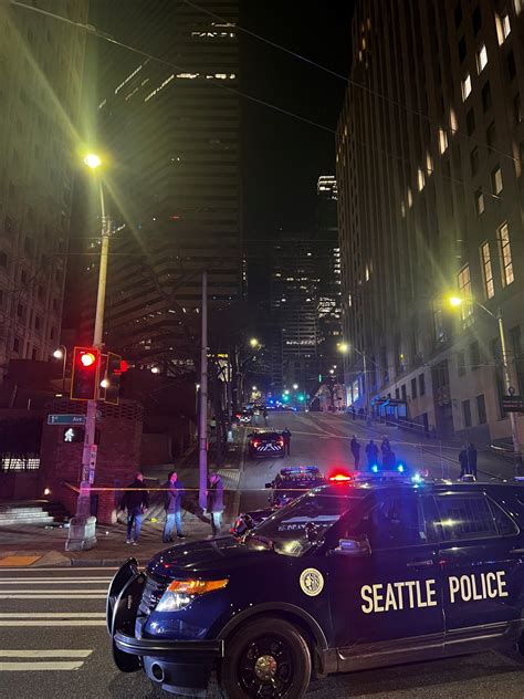 Seattle Police Shoot And Kill Suspect After He Rams Federal Building
